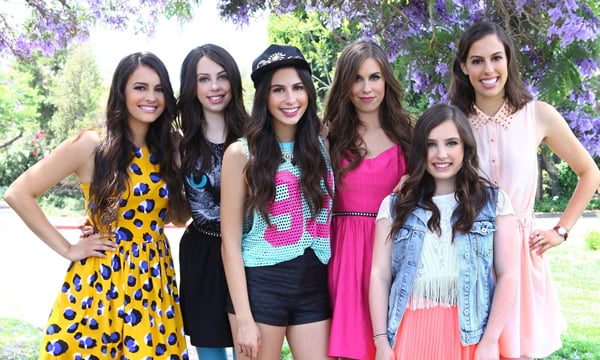 Talking about beautiful girls... These are all sisters... - 9GAG