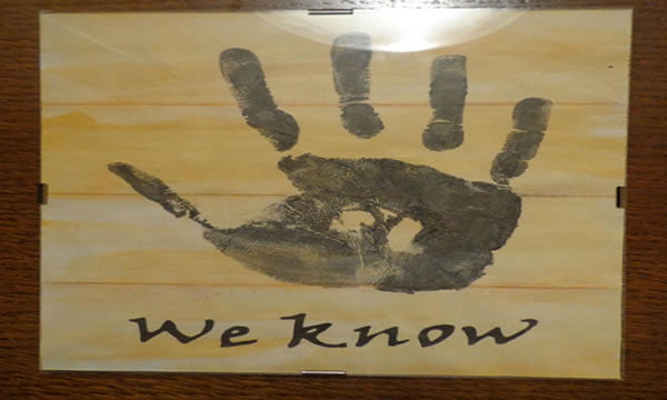DIY Skyrim Dark Brotherhood ''We know'' note - 9GAG