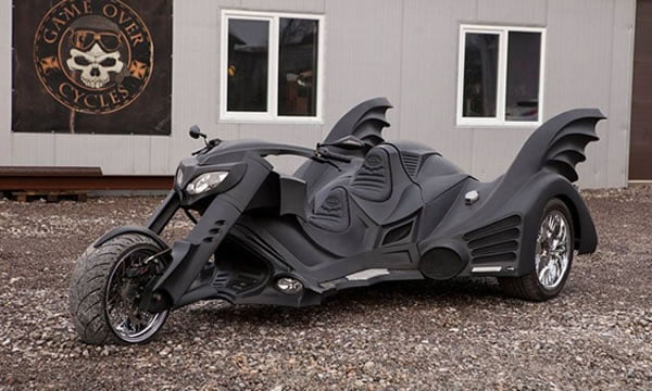 Ditch your car in Gotham for this badass Bat-Bike - 9GAG