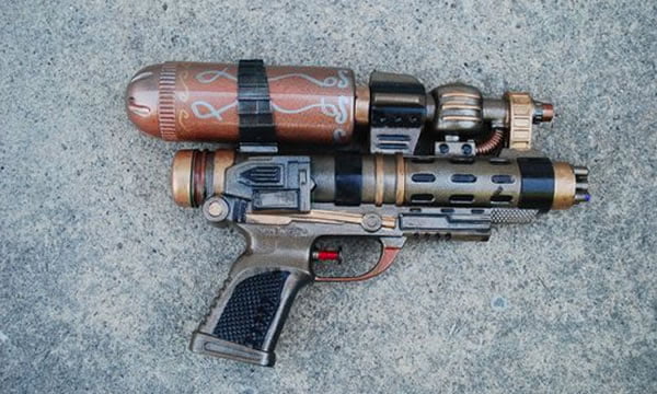 18 Ridiculously Cool Custom Water Guns - 9GAG