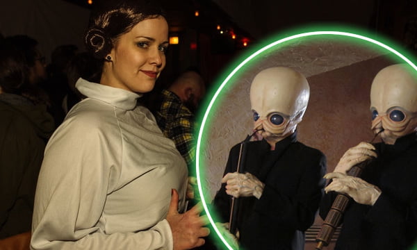 A Chicago bar turns into a "Star Wars Cantina" in honor of the new Star ...