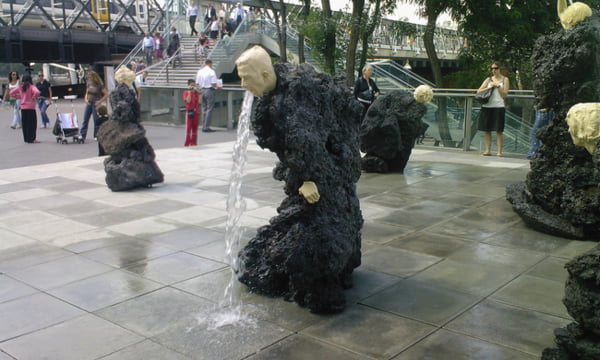 Some wacky statues - 9GAG