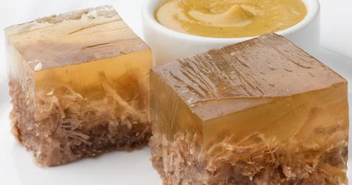 3 years with my Ukrainian gf, still can't eat this thing (holodetz ...