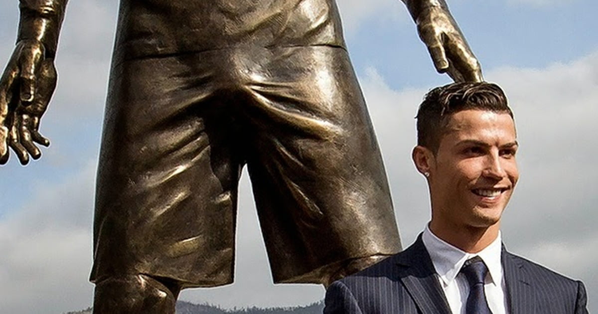 Awkward Erections: 17 Men Shared The Most Embarrassing Public Boners Of ...