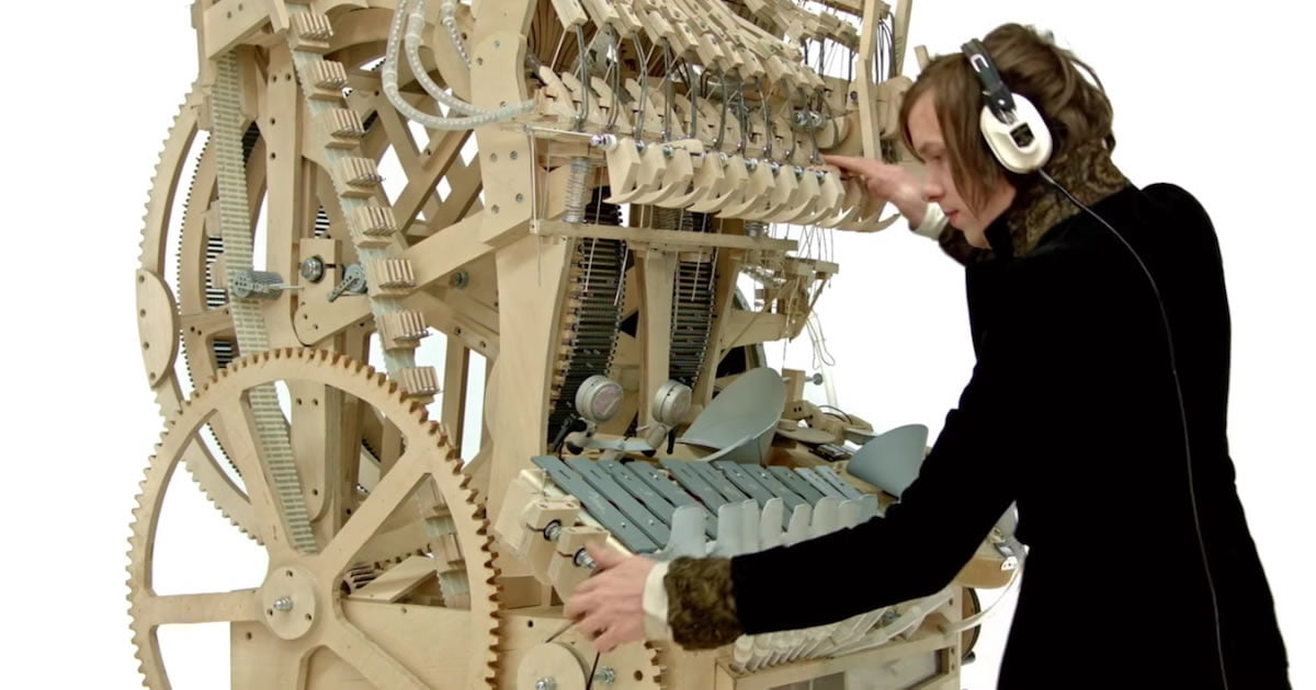 Marble Machine made out of over 2000 marbles - 9GAG