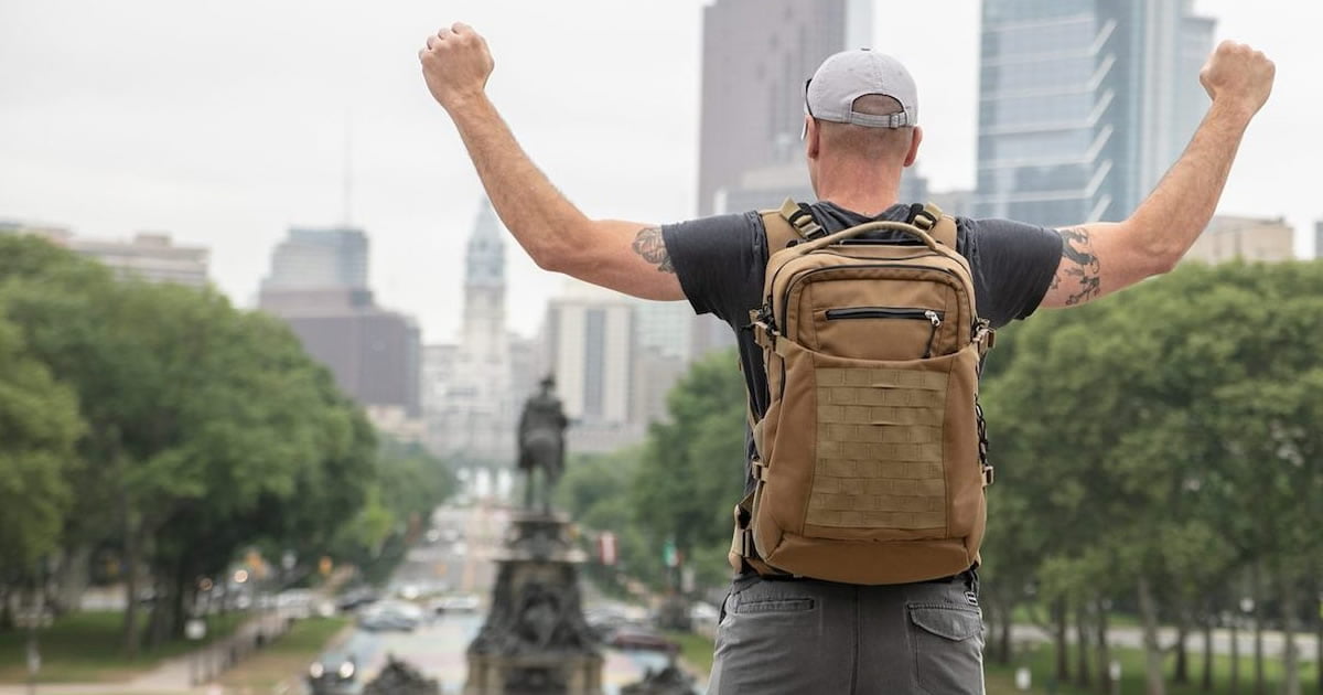 Floating backpack - 9GAG