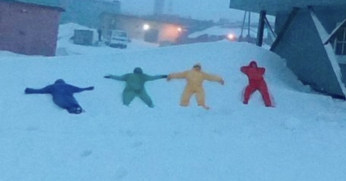 Google Maps Captured 4 Real-Life Teletubbies Walking Down In Russian ...