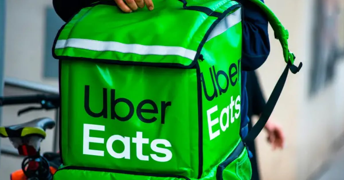 Police Officer Delivers Food After Uber Eats Driver Was Arrested - 9GAG