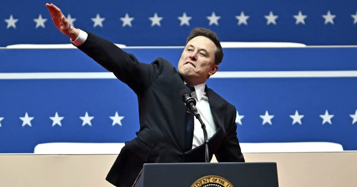 Elon Musk Sparks Online Debates Over The Meaning Of His Hand Gesture - 9GAG
