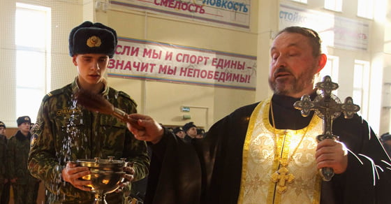 +3 Holy Damage - 9GAG