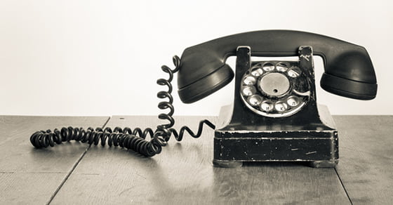 Why good old-fashioned phones made us happier - 9GAG