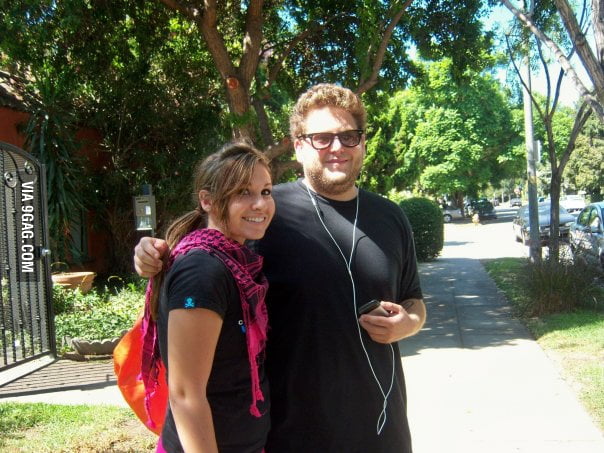 Even Jonah Hill can't avoid the hoverhand... - 9GAG