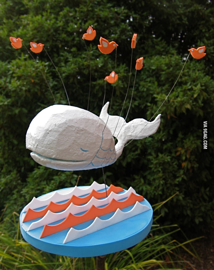 3D Twitter Fail Whale - 9GAG
