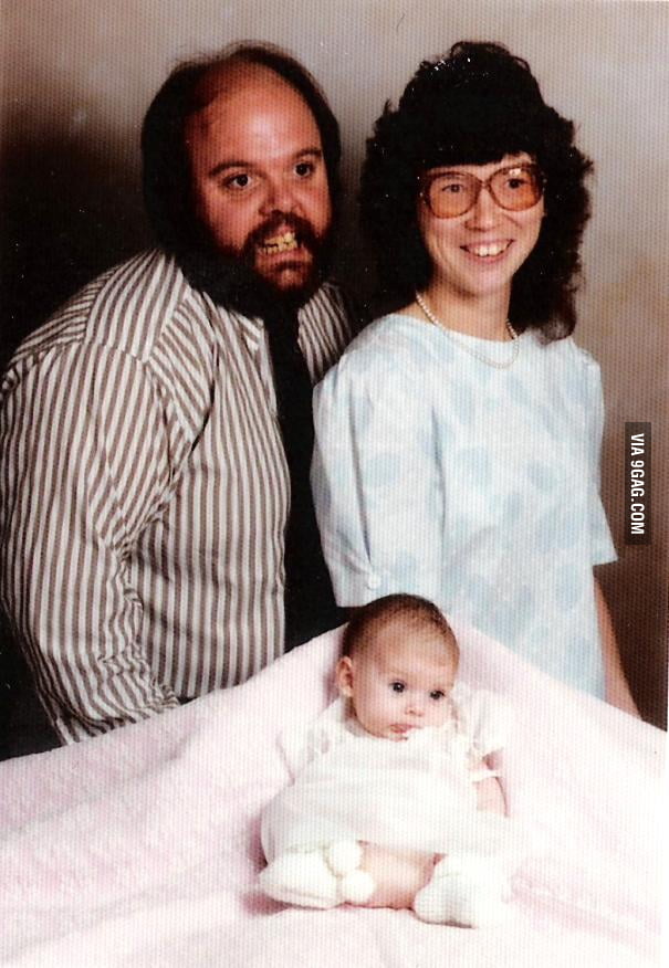 Family Photo Fail - 9GAG