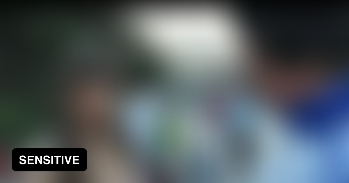 Awesome boob touch! - 9GAG