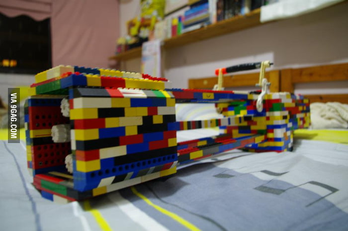 Lego Minigun (Life-Size! =D) - 9GAG