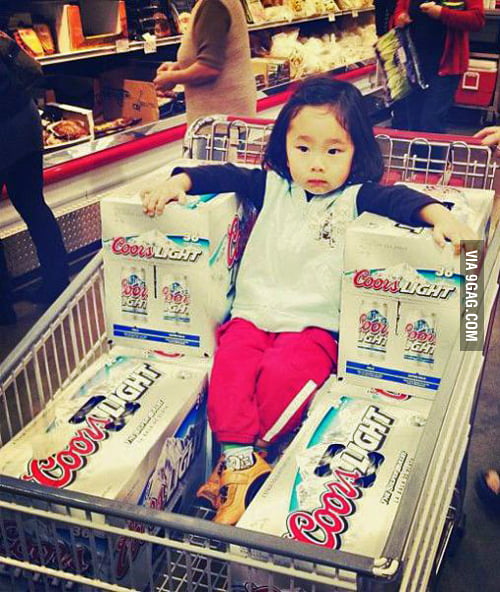 Shopping like a BAUS! - 9GAG