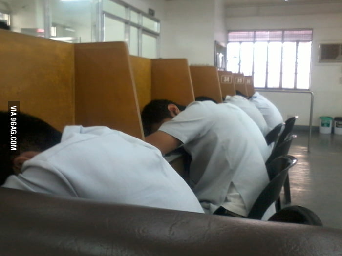 Library: Please Observe Silence! - 9GAG