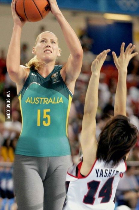 Mother of Camel Toe. - 9GAG