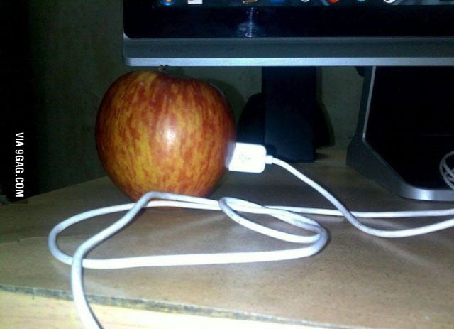 Apple USB Device - 9GAG
