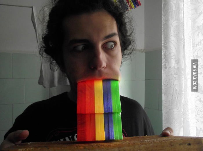 Puking rainbows - 9GAG