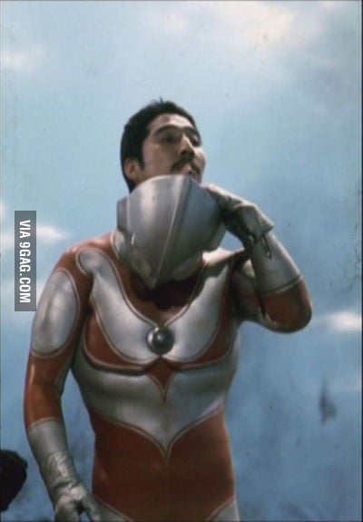 Ultraman - 9GAG