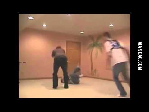 Fake fight scene lvl: American - 9GAG