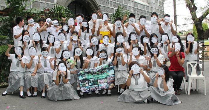 Wacky Class Pic? - 9GAG