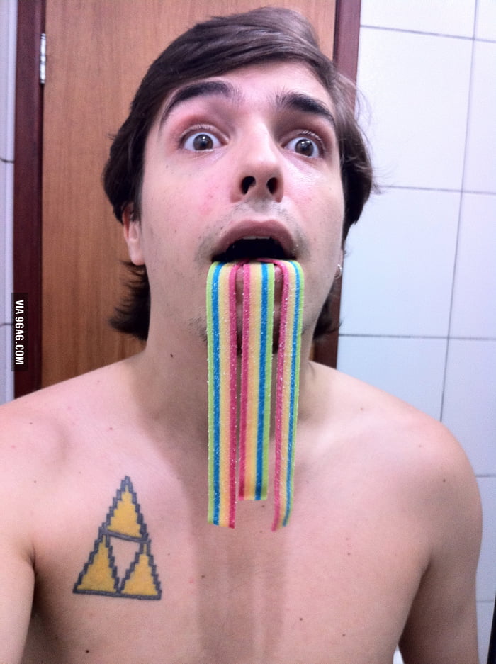 Puking rainbows - 9GAG