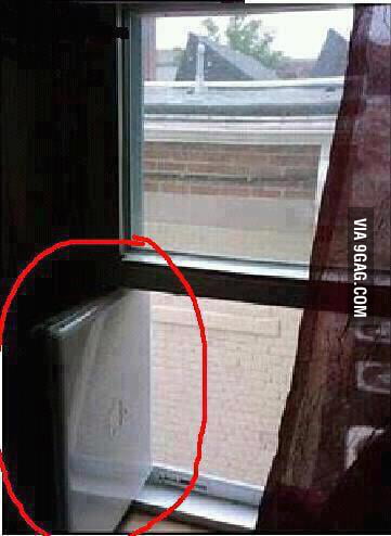 Who says Mac doesnt support windows? - 9GAG