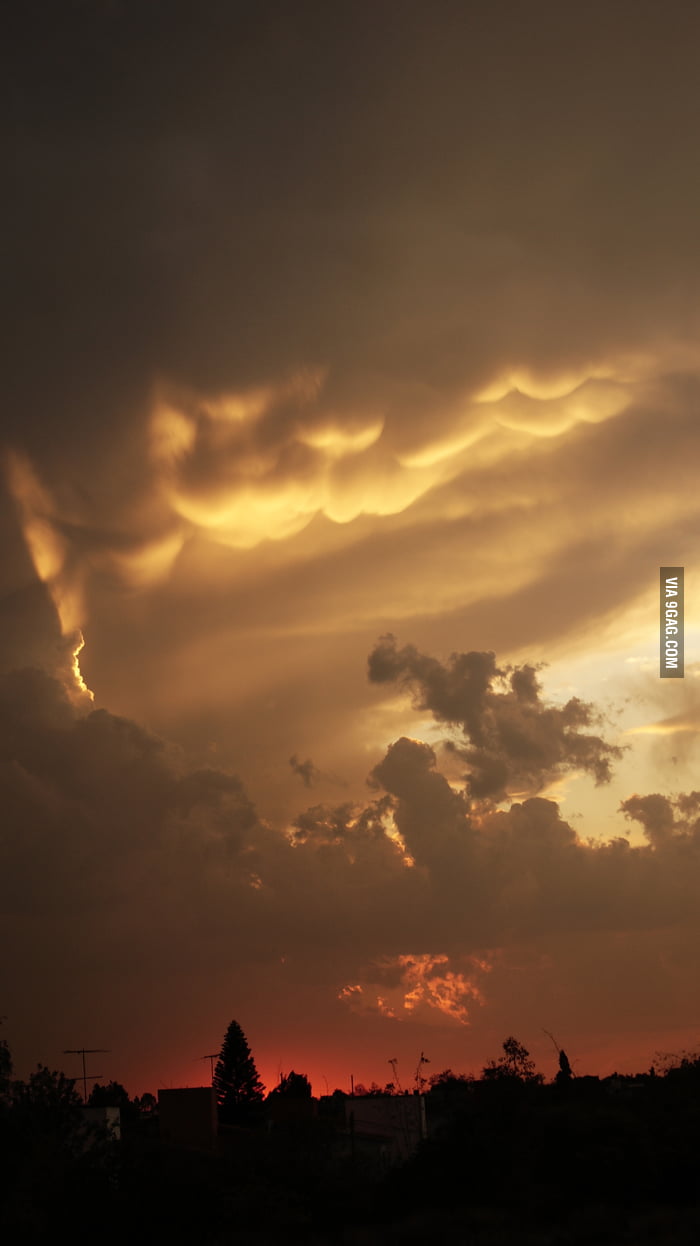 Just a random sunset - 9GAG