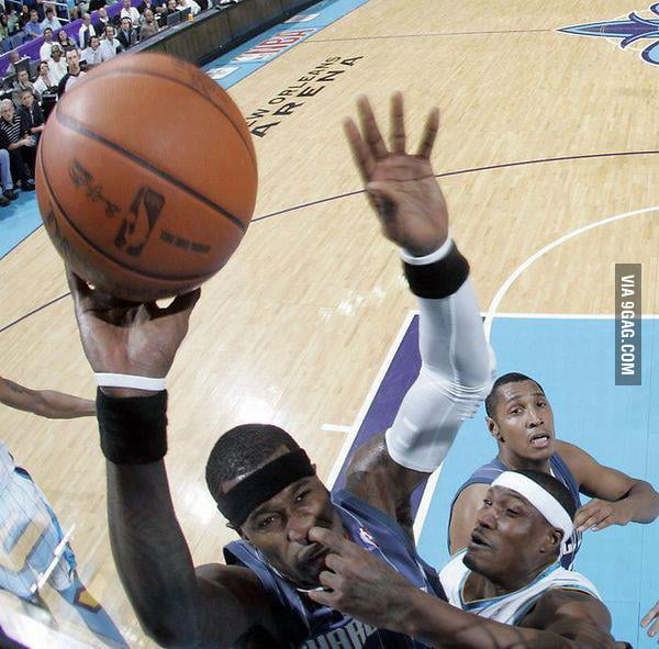 Slam dunk: you are doing it wrong - 9GAG