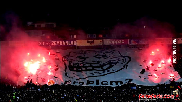 Problem ? Eskisehirspor Fans (Turkey) trolling the police - 9GAG