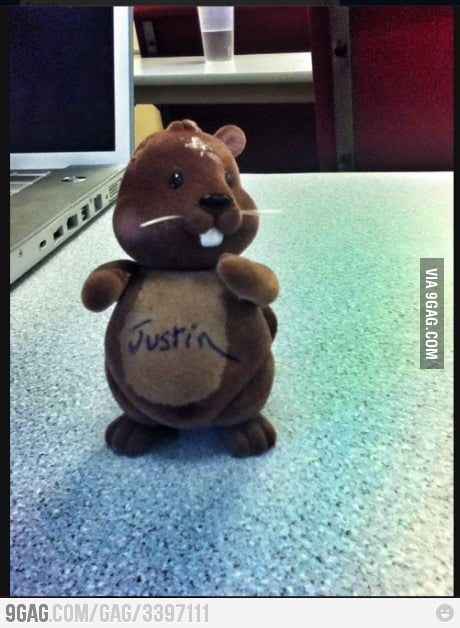 Just Justin Beaver - 9GAG