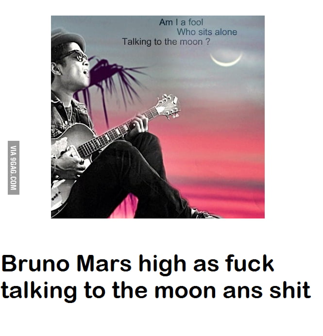 Singer high as f**k - 9GAG