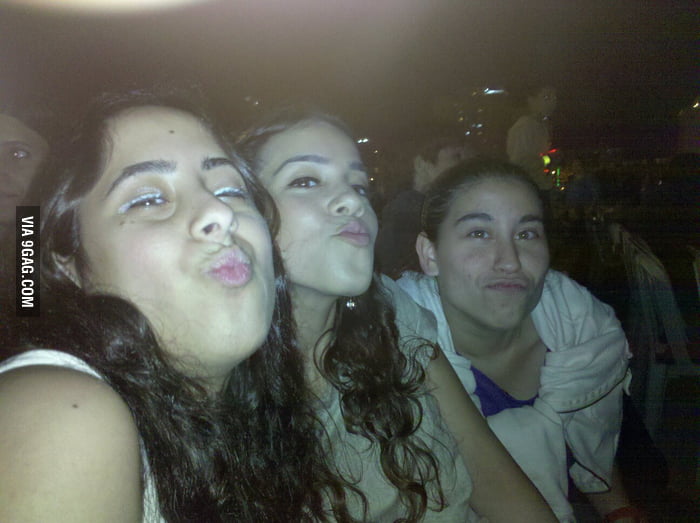 EPIC DUCK FACE FAIL !!!!!!!!!! XDDD - 9GAG