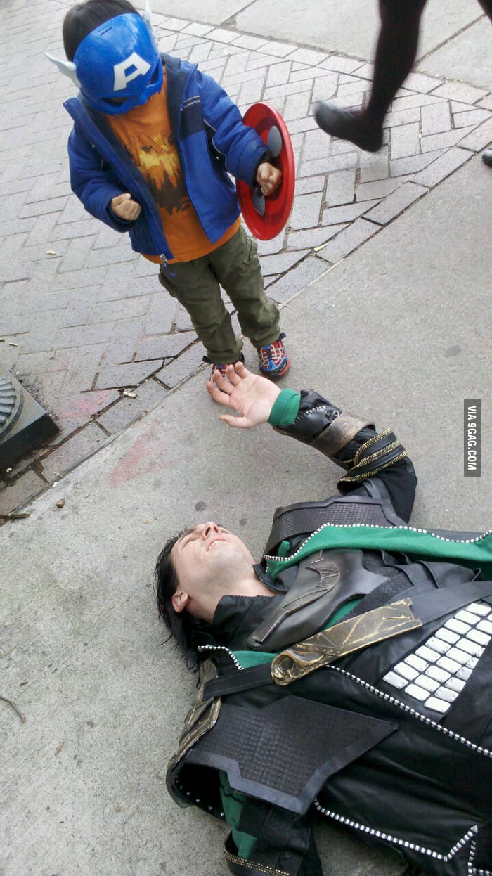 Most Adorable Fight Ever! - 9GAG