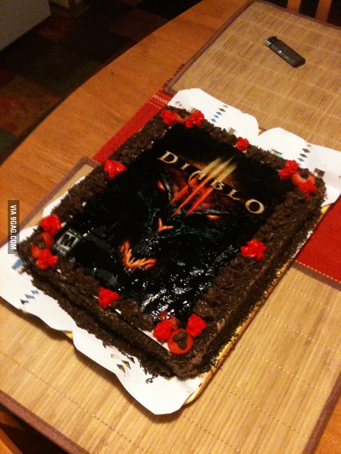 Diablo III- cake - 9GAG