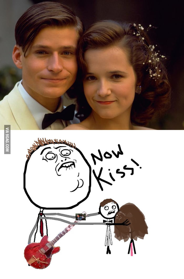 Now kiss! - 9GAG