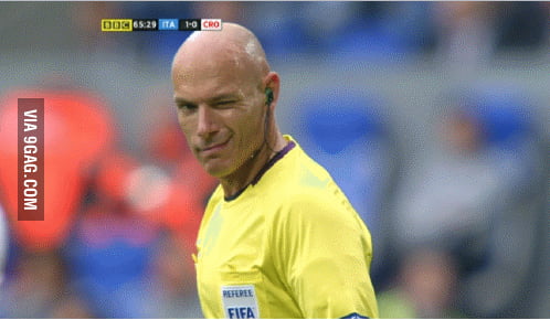 Ridicolously Photogenic Referee - 9GAG