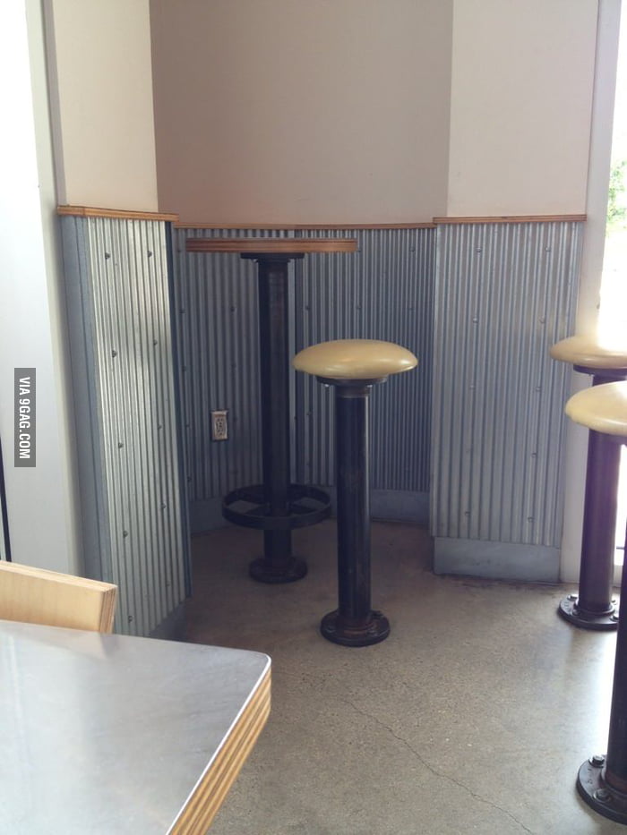 The forever alone table at my local Chipotle - 9GAG
