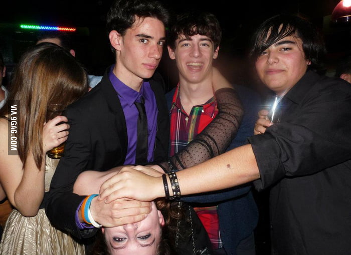 Where is her body - 9GAG