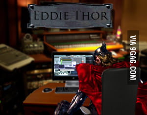 Eddie Thor - 9GAG