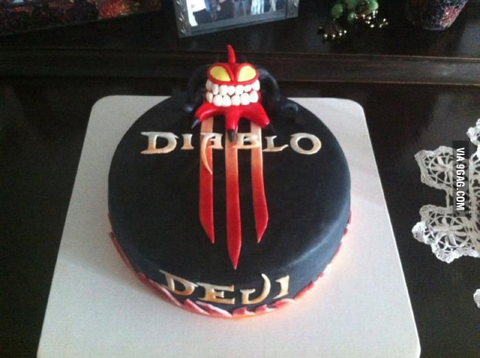 Bad-ass bday cake - 9GAG