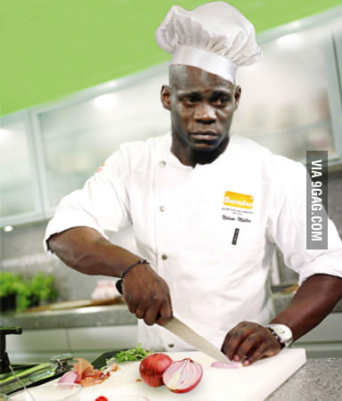 Balotelli crying - 9GAG