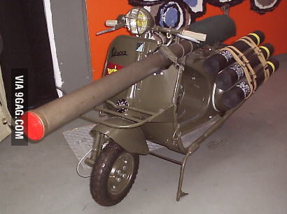 Rocket Vespa - 9GAG