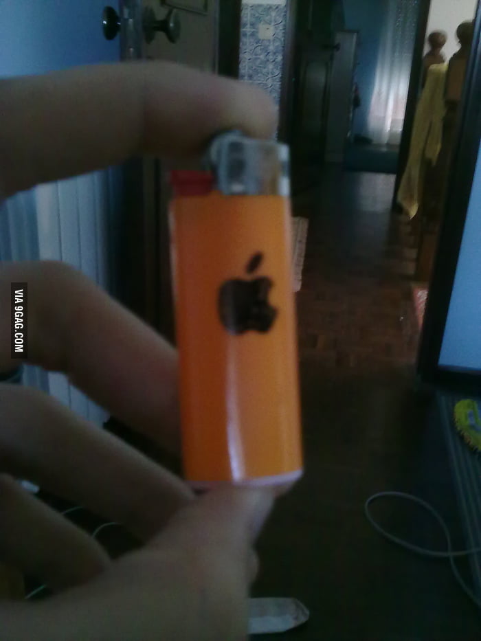 Apple lighter, seems legit - 9GAG