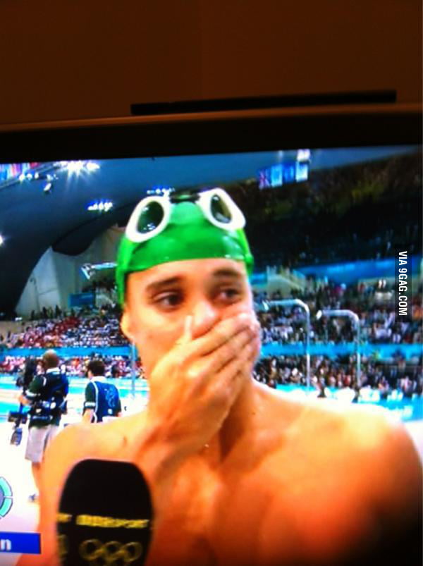 Chad Le Clos at the Olympics...oh, wait..Kermit Le Clos?? - 9GAG