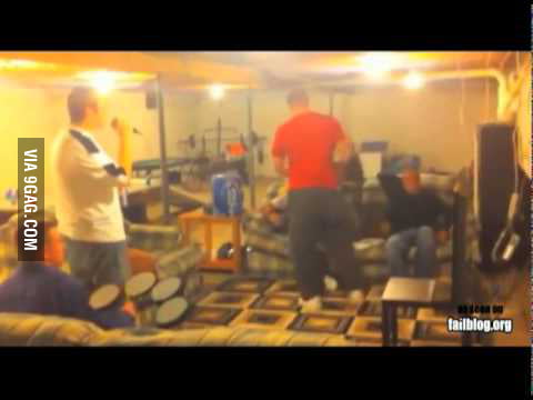 Rock Band Fail - 9GAG