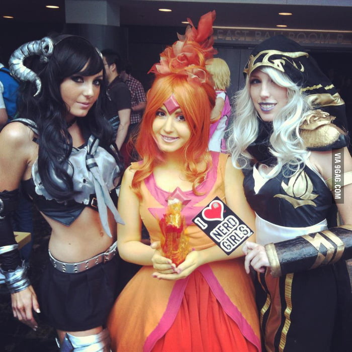 I love nerd girls. - 9GAG